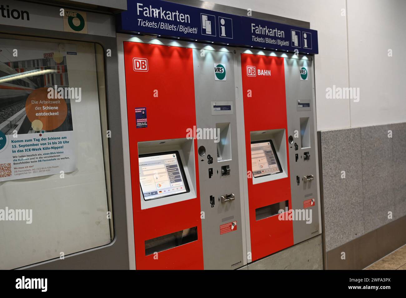 Fahrkartenautomat, Deutsche Bahn *** Ticket machine, Deutsche Bahn ...