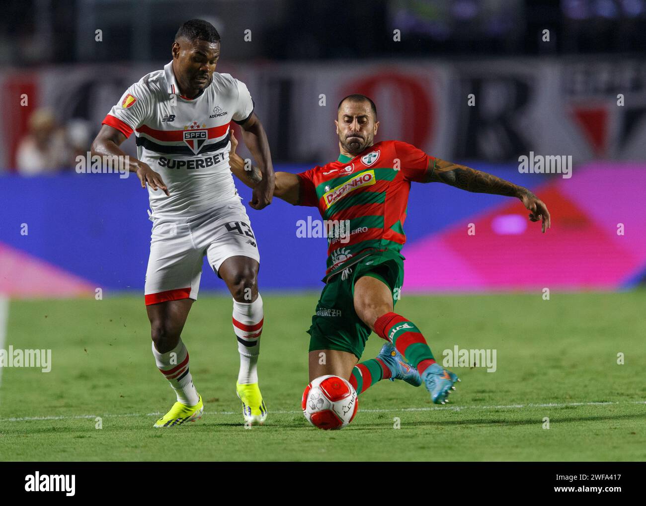 Nikao 2024 hi-res stock photography and images - Alamy