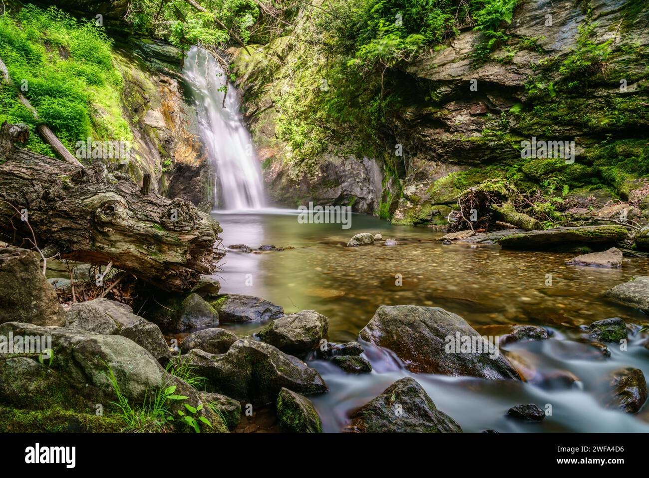 Scenic long exposure image of Courthouse Falls in Pisgah National ...