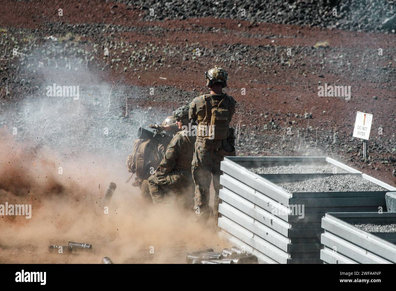 U.S. Marines with 3d Littoral Combat Team, 3d Marine Littoral Regiment ...