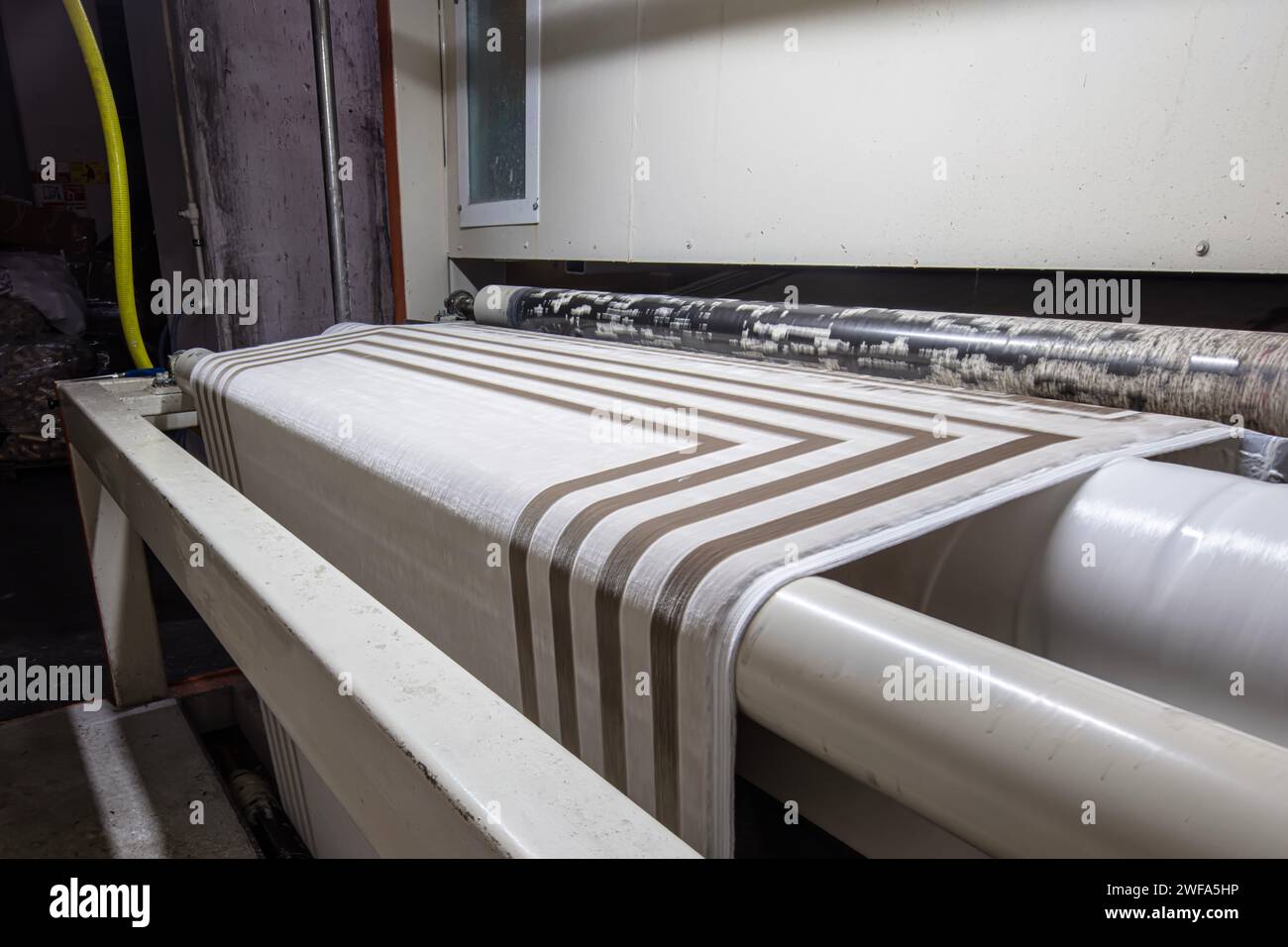 Synthetic yarns for carpet factory, carpet production, weaving looms ...