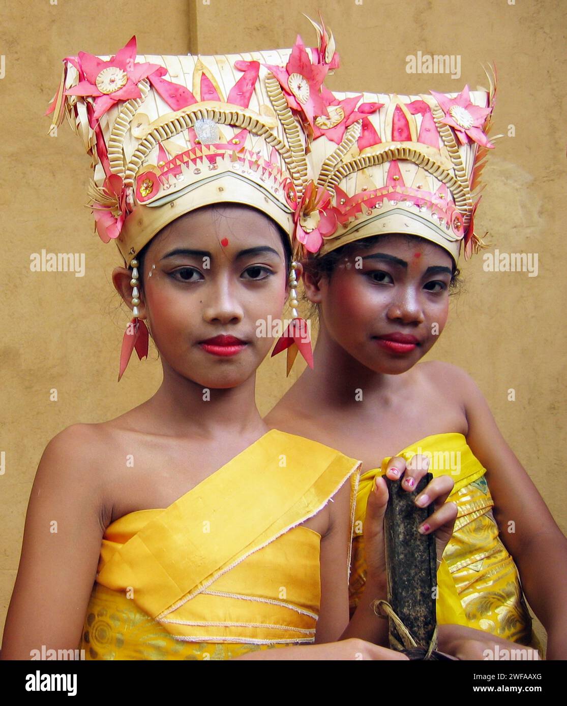 Children from a small village dressed in traditional Balinese dance ...