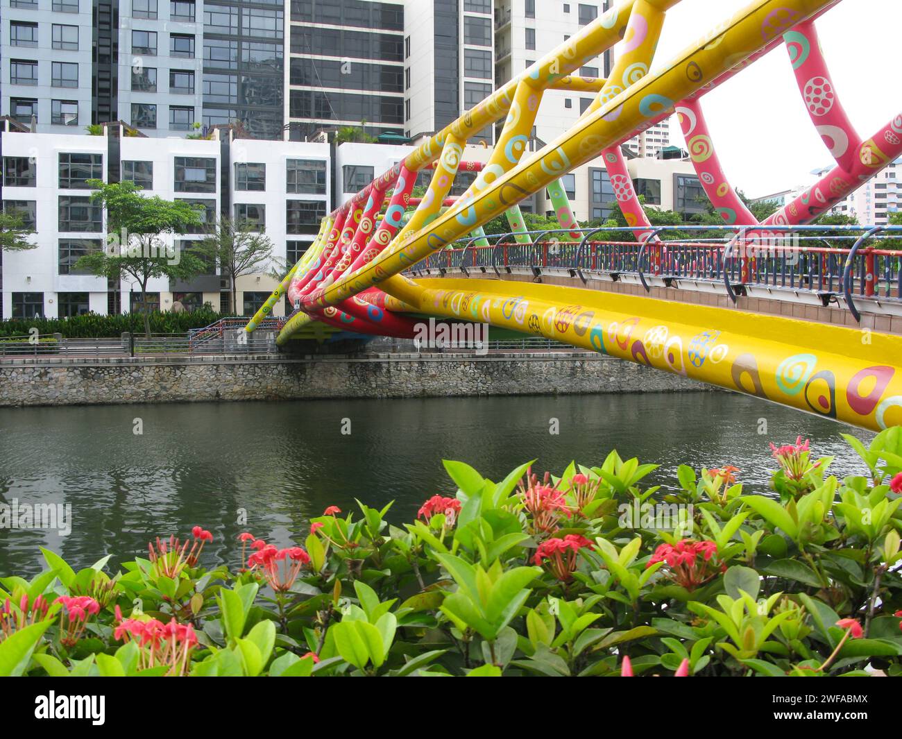 The Alkaff Bridge, also known as the 'bridge of art' over the Singapore ...