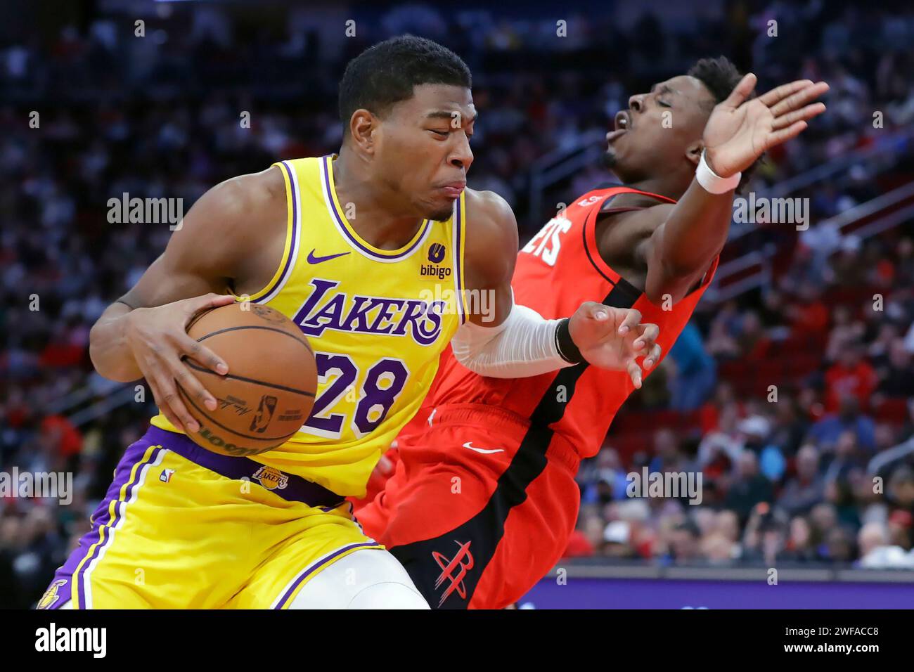 Los Angeles Lakers forward Rui Hachimura (28) knocks down Houston ...