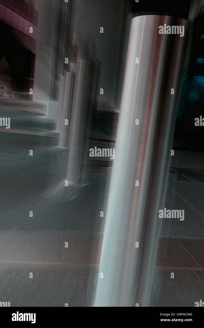 Chrome posts hi-res stock photography and images - Alamy