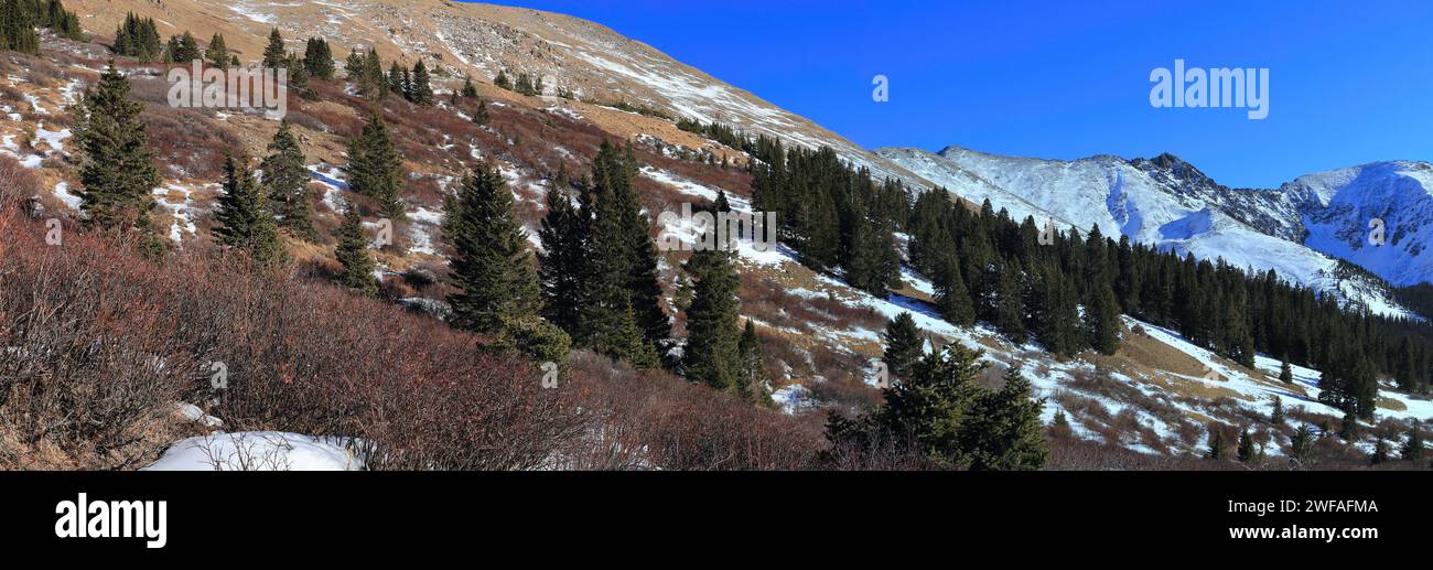 Panoramic wilderness hi-res stock photography and images - Alamy