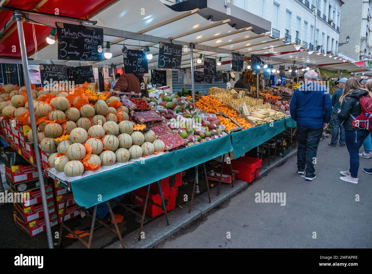 Paris, France - May 14, 2023: many tourist walking and shopping at ...
