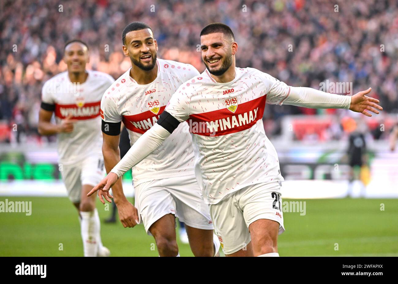 Deniz Undav VfB Stuttgart (26) (right) Josha Vagnoman VfB Stuttgart (04) (centre) Jamie Leweling ...