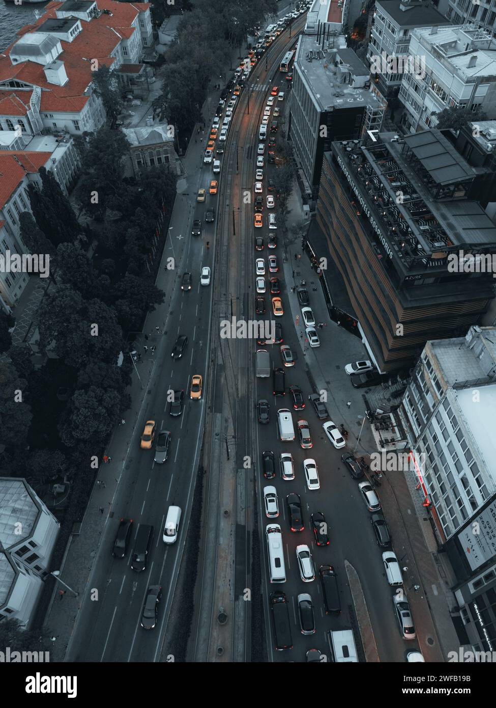 Istanbul streets hi-res stock photography and images - Alamy
