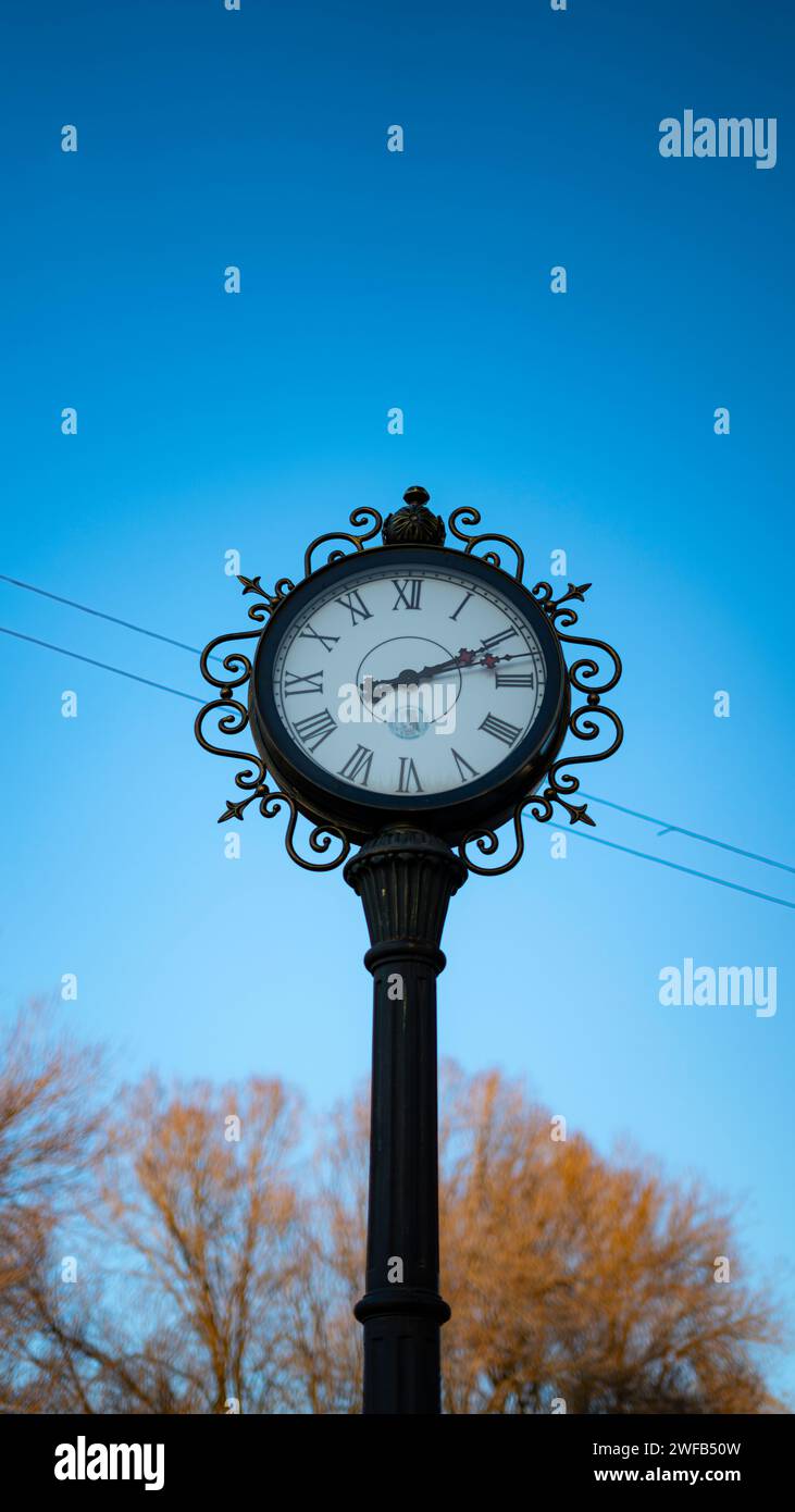 Time clock timepiece old historic hi-res stock photography and images ...