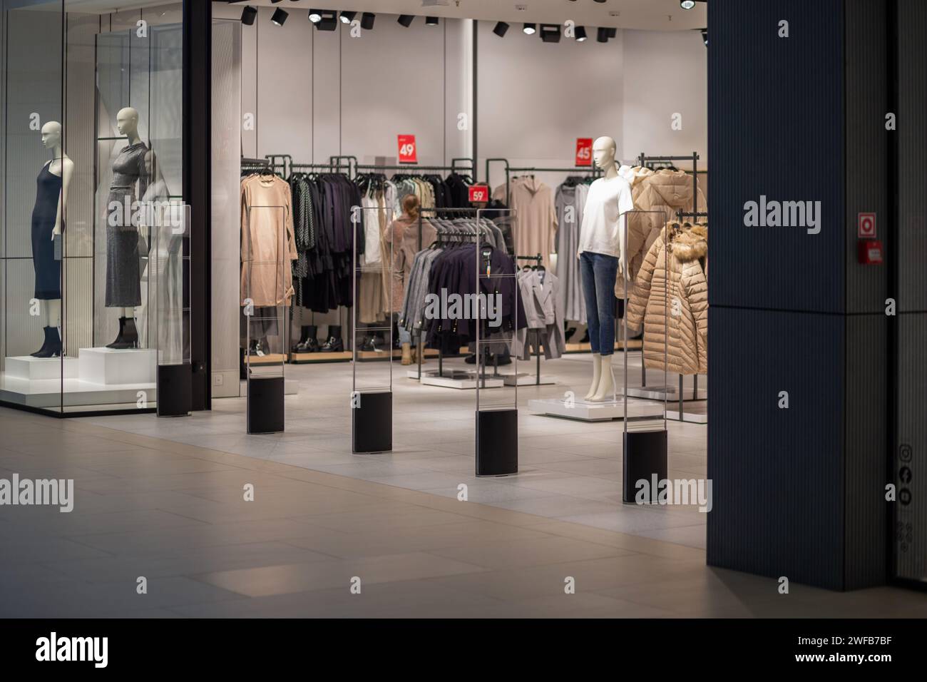 Retail shop security gate hi-res stock photography and images - Alamy