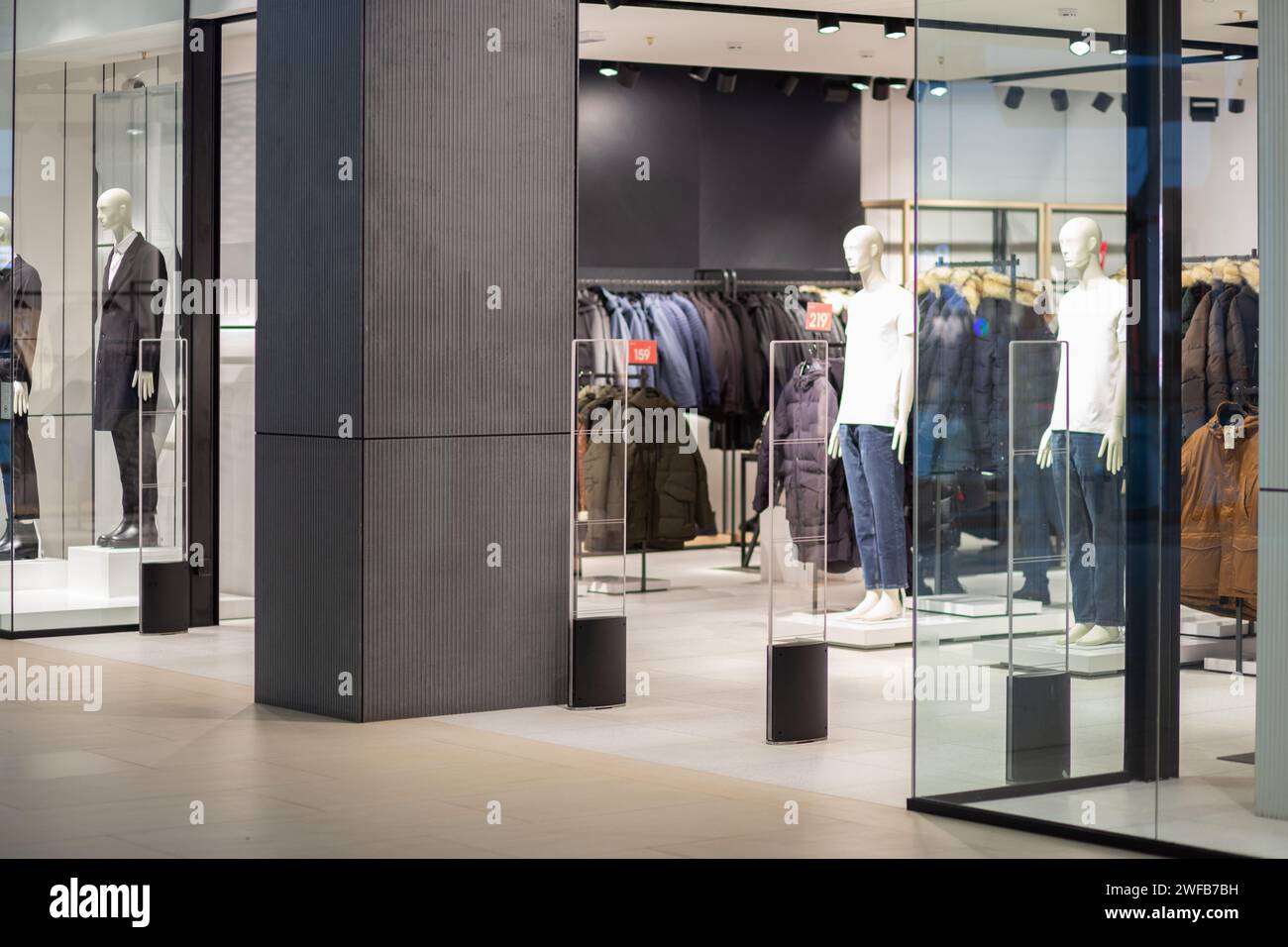 Retail shop security gate hi-res stock photography and images - Alamy