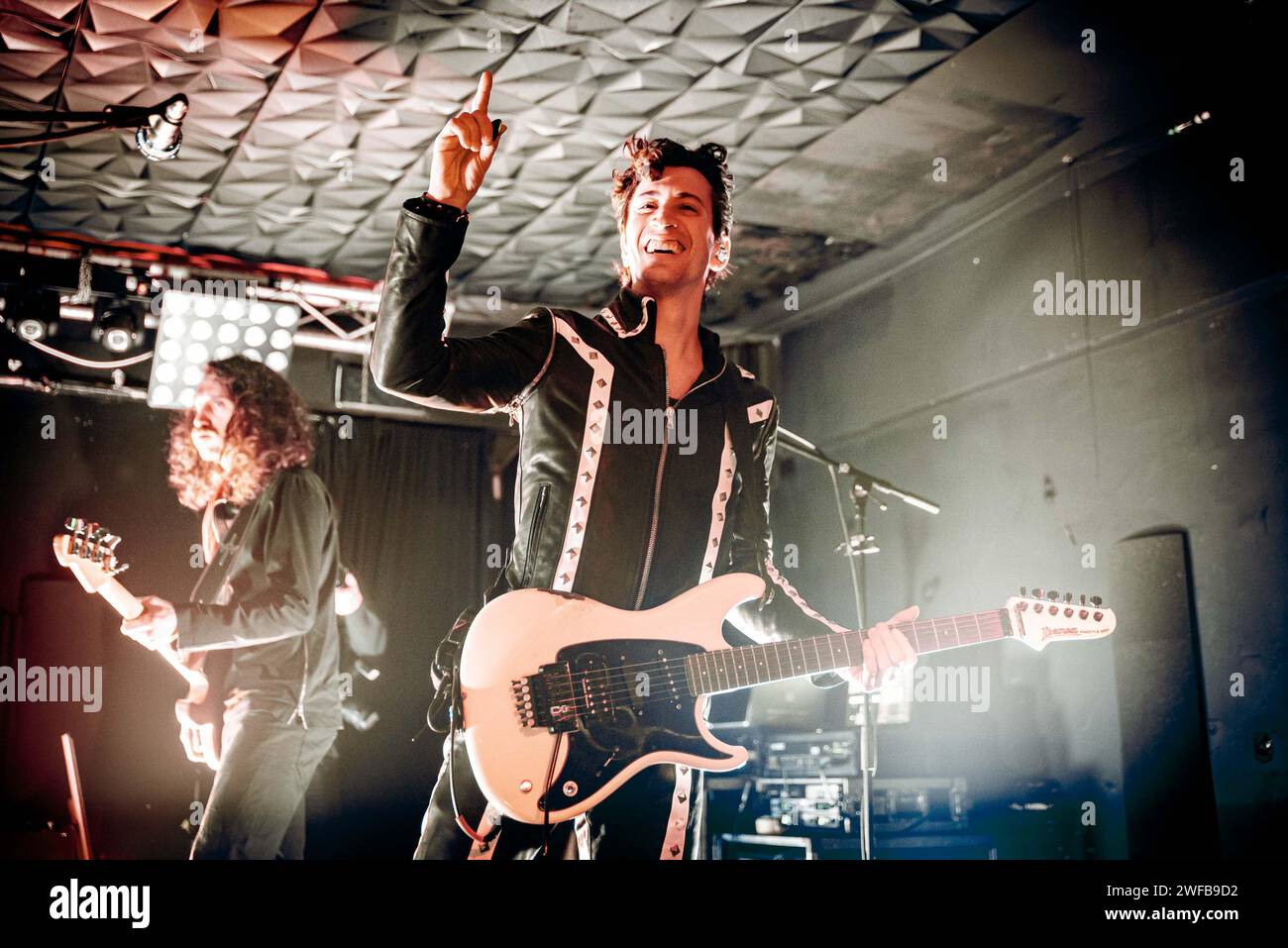 Rome, Italy. 28th Jan, 2024. Des Rocs incite the audience during Des ...