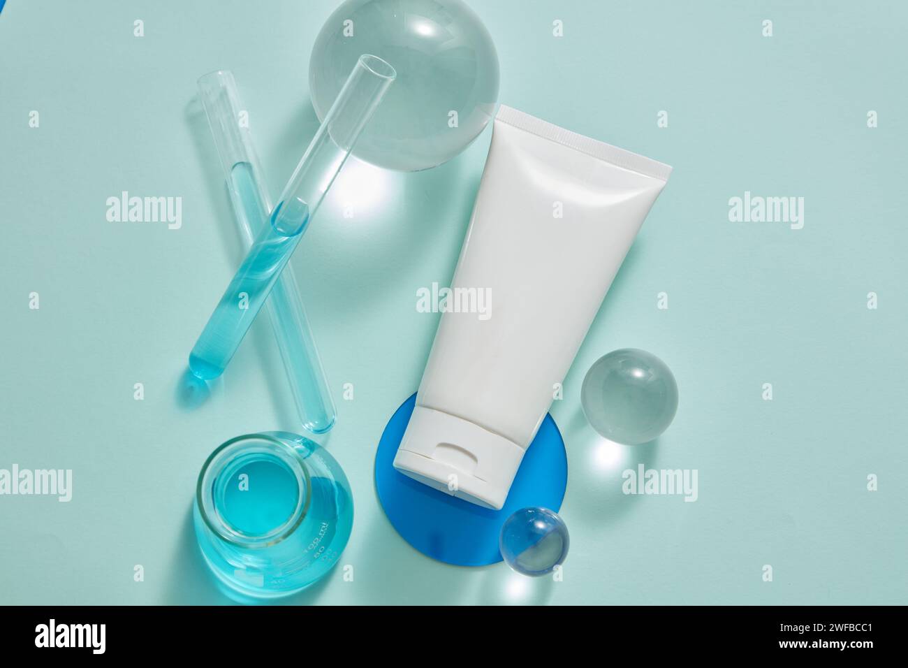 Test tubes empty hi-res stock photography and images - Alamy