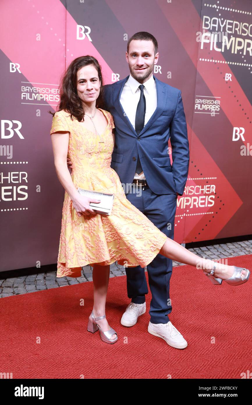 Maya Haddad and Jonathan Müller bei der Verleihung des 45. Bayerischen ...