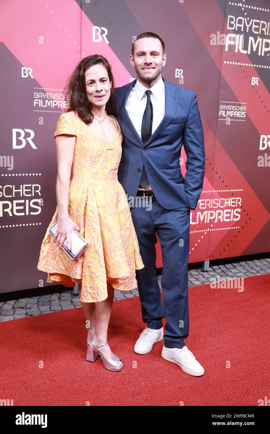 Maya Haddad and Jonathan Müller bei der Verleihung des 45. Bayerischen ...