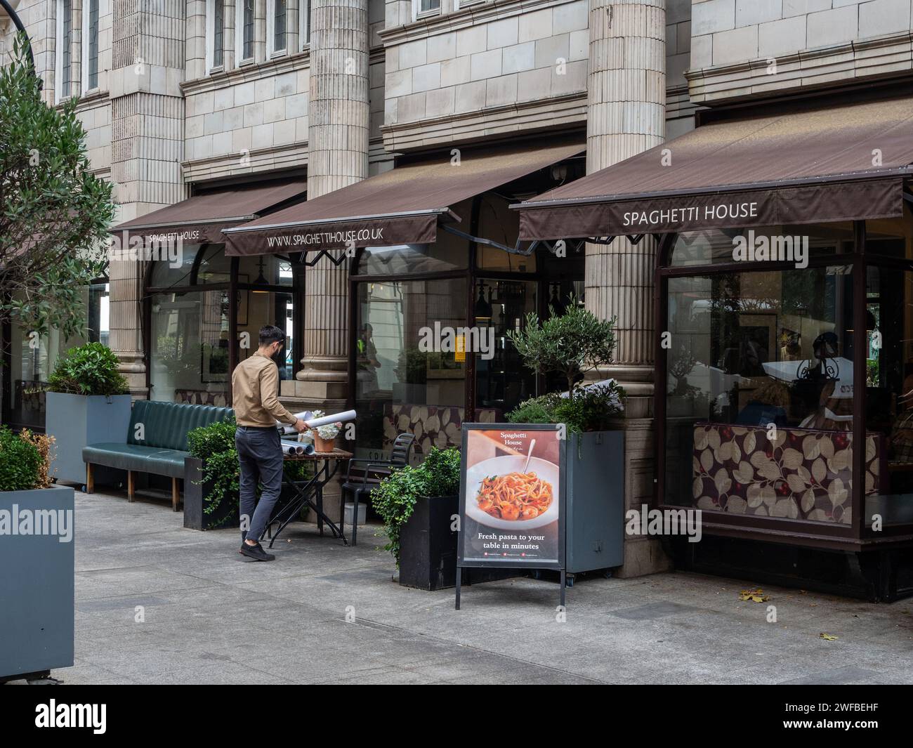 Spaghetti house restaurant london hi-res stock photography and images ...