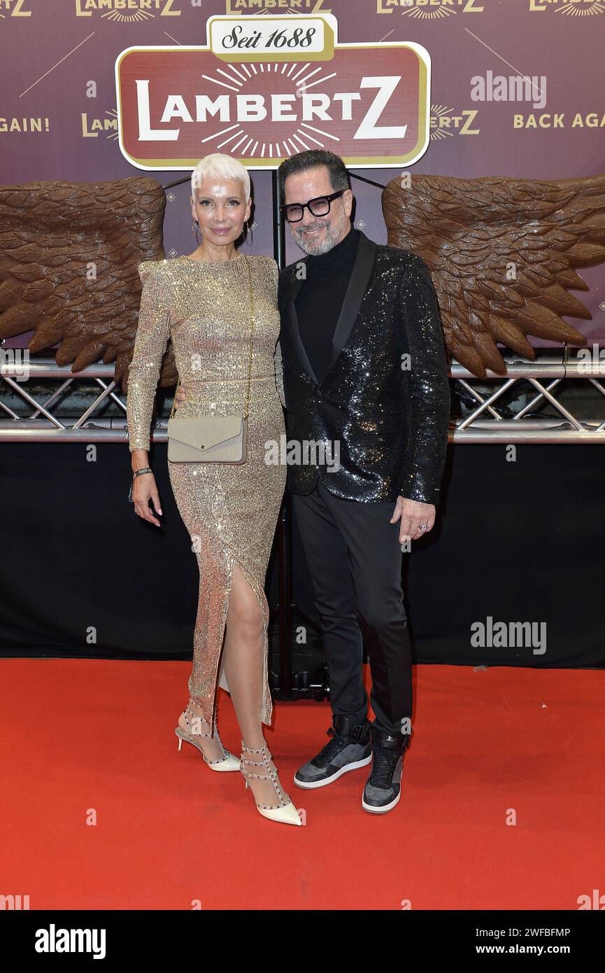 Alex Jolig mit Frau Britt Jolig / LambertzNight 2024 / Wartesaal am ...