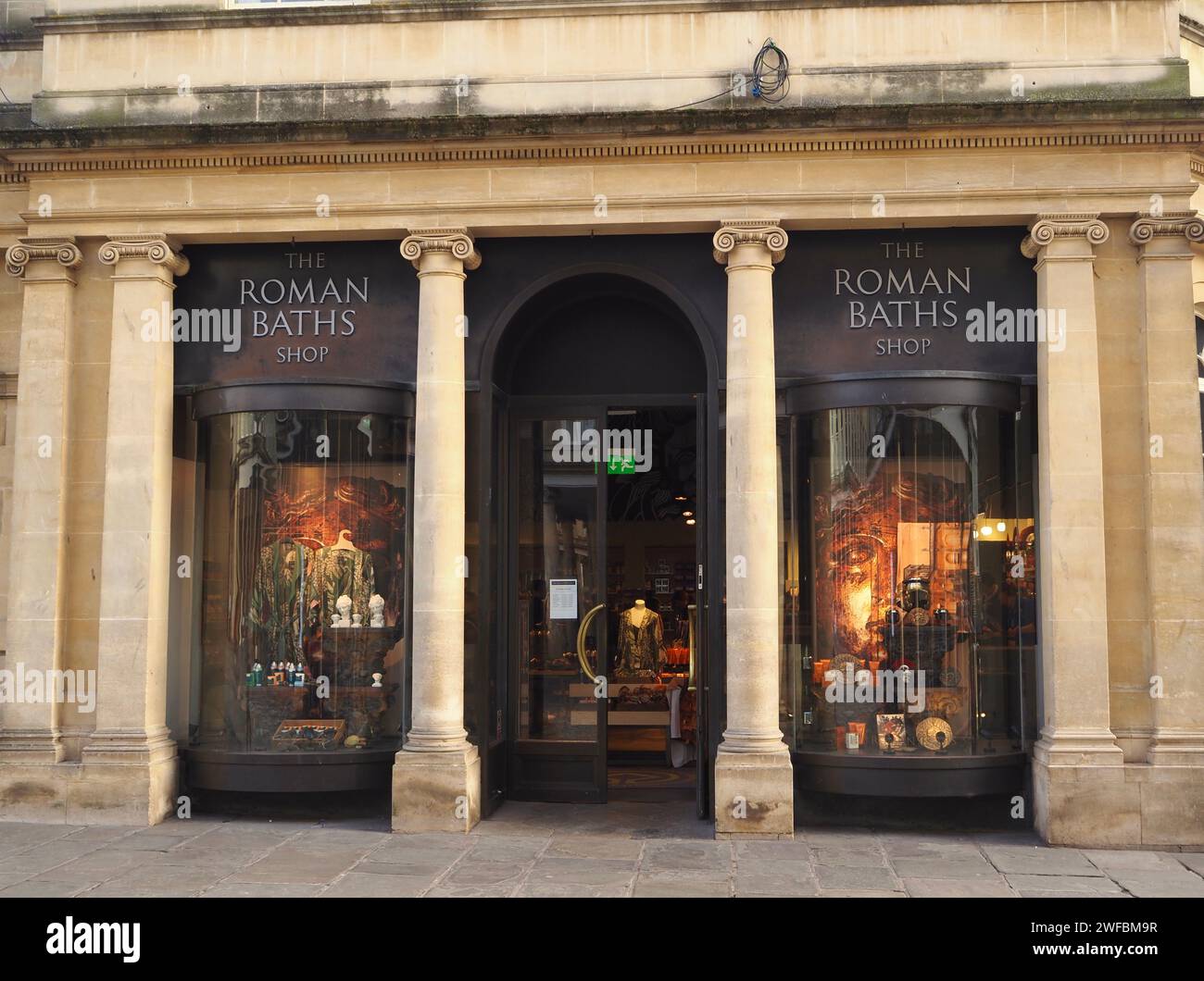 Roman Baths souvenir shop, Bath, Somerset Stock Photo - Alamy