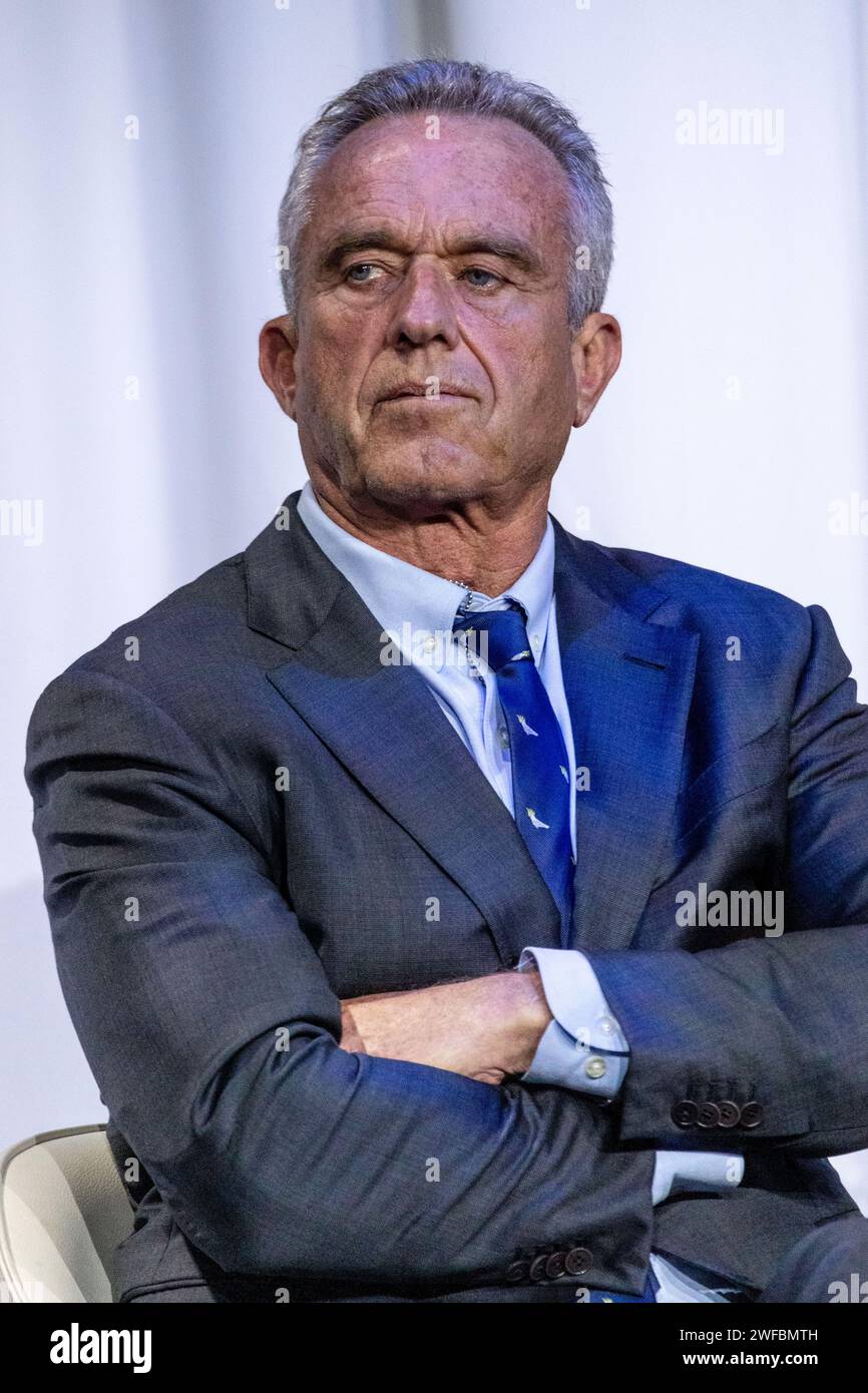 Robert f kennedy jr 2024 hi-res stock photography and images - Alamy