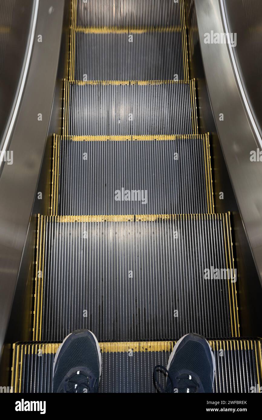 Escalator stairs elevator stair hi-res stock photography and images - Alamy