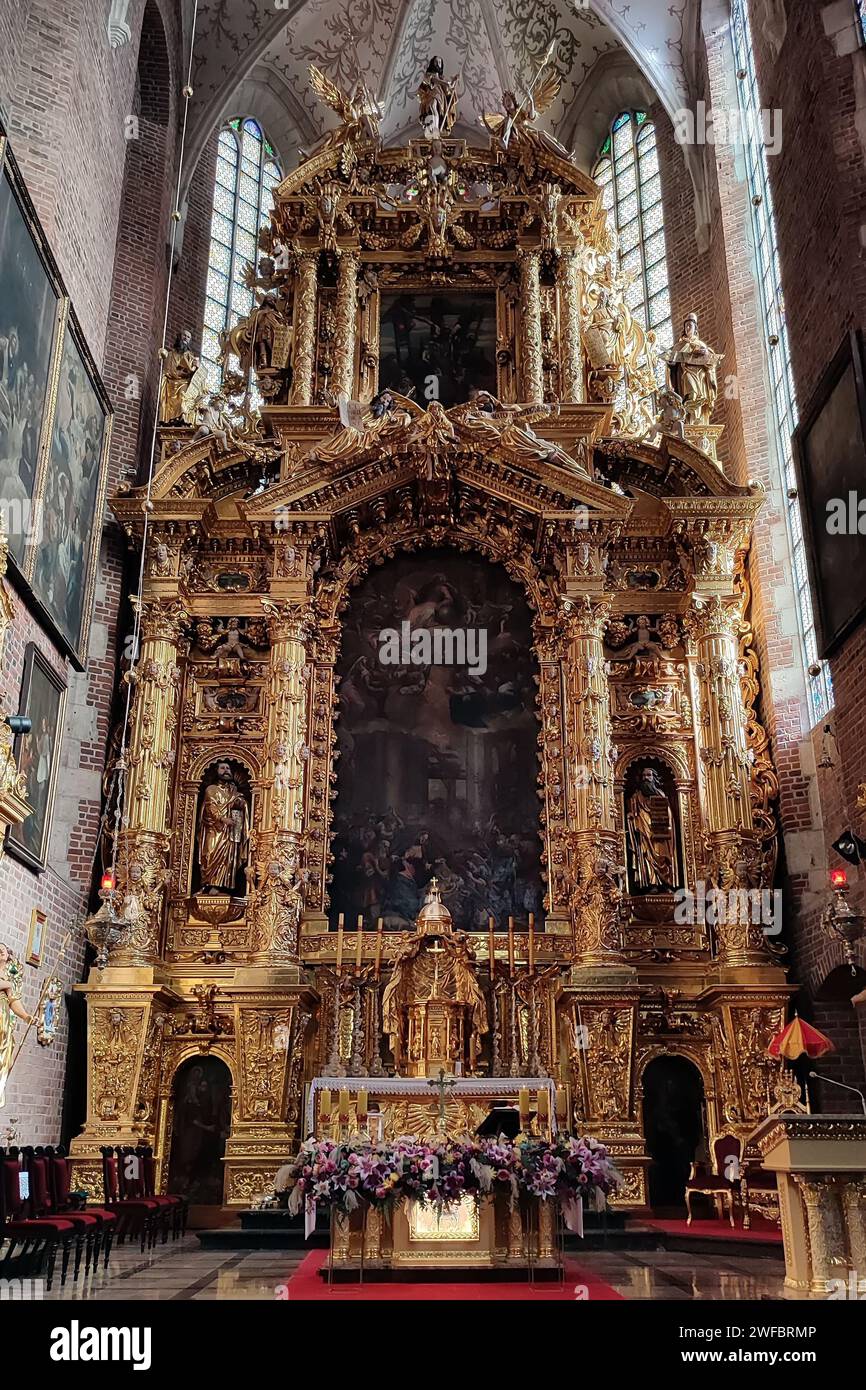Golden altar closeup of the Corpus Christi Church (Koscil Bozego Ciala ...
