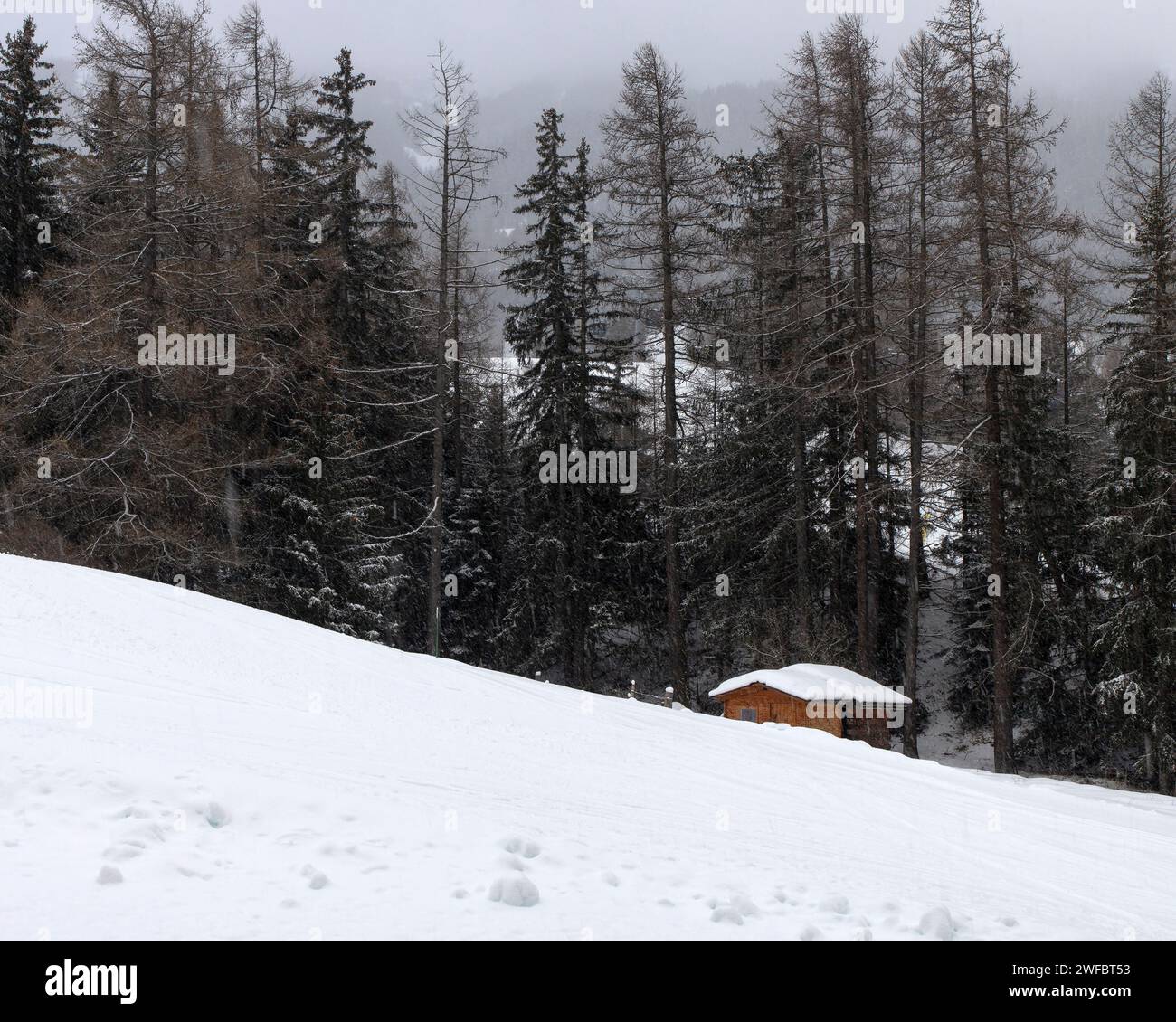 A log cabin located at the ski resort of Val-Cenis, France Stock Photo ...