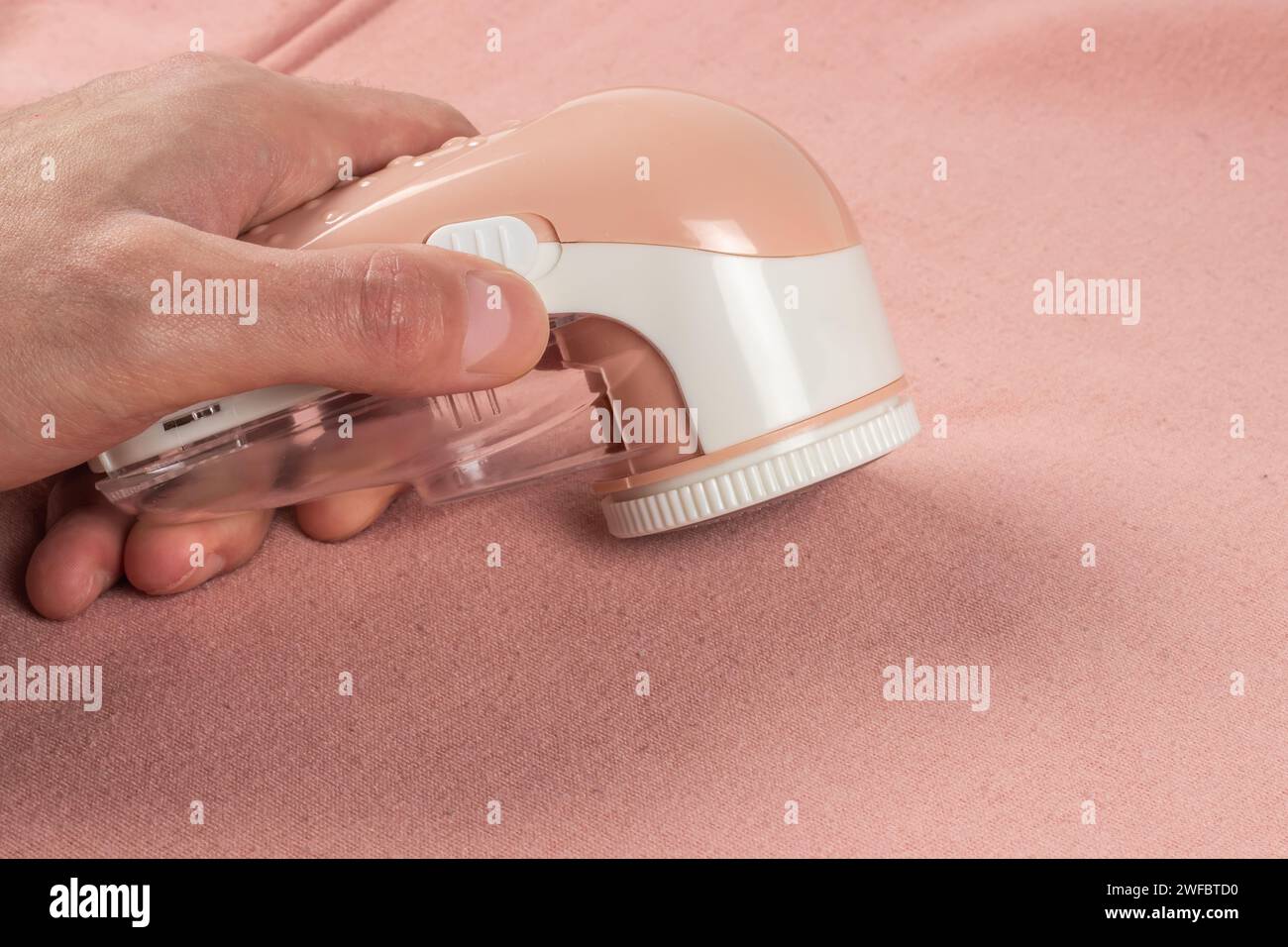 Sweater restoration hi-res stock photography and images - Alamy