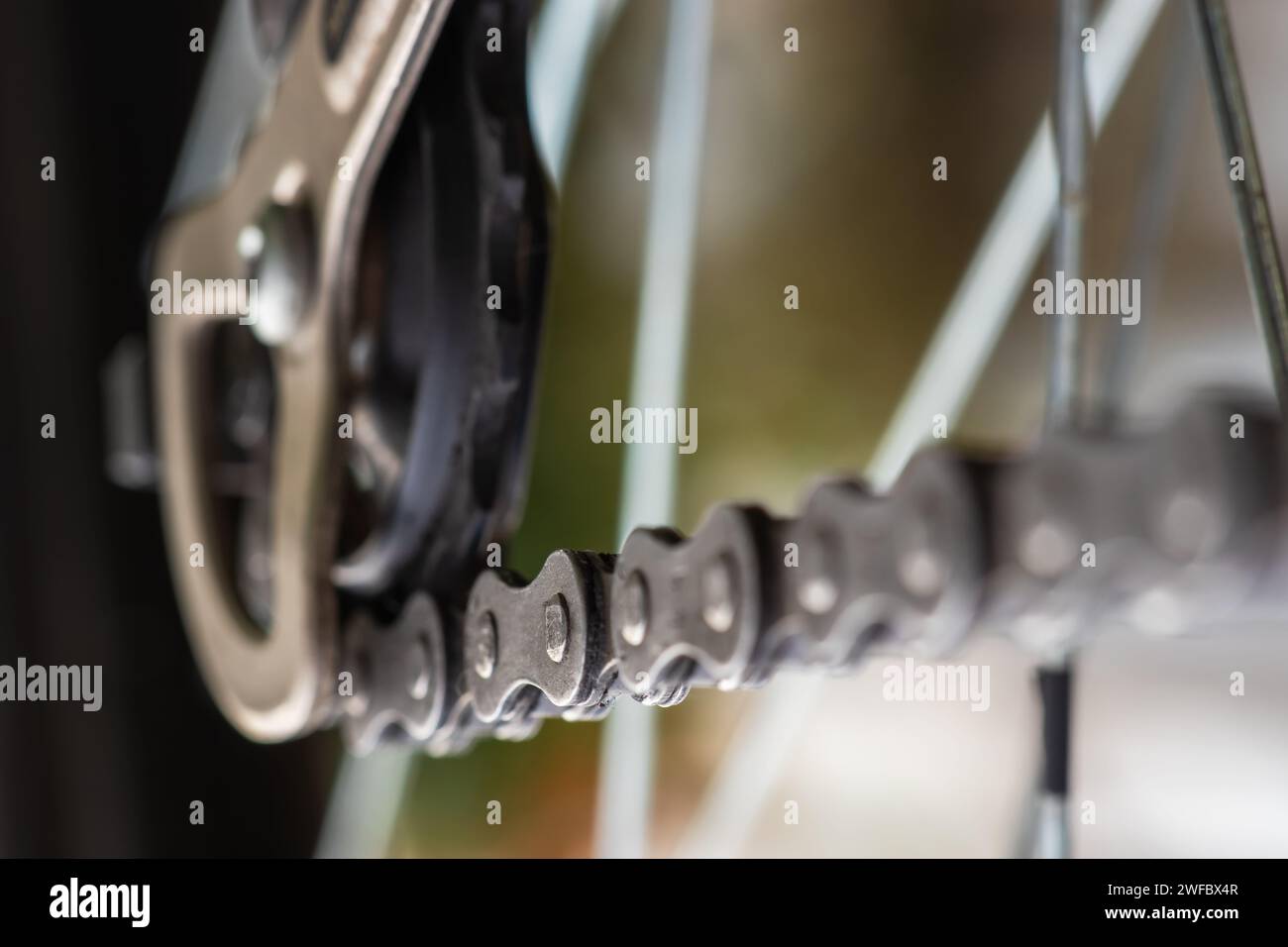 Bicycle Chain close up. Chain of mountain bike Stock Photo - Alamy