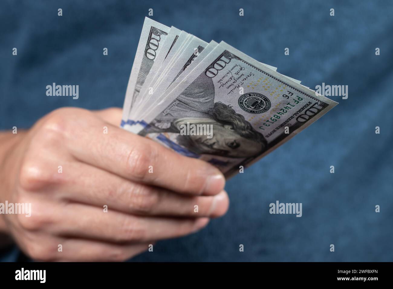 100 dollars bank note in hi-res stock photography and images - Alamy