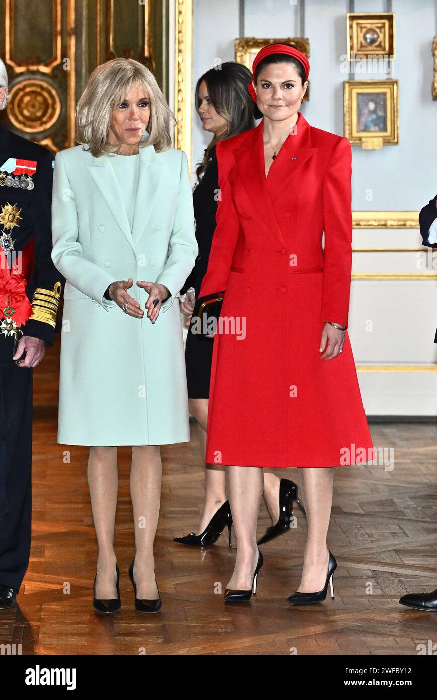 Mrs Brigitte Macron, Crown Princess Victoria and Prince Daniel pose for ...