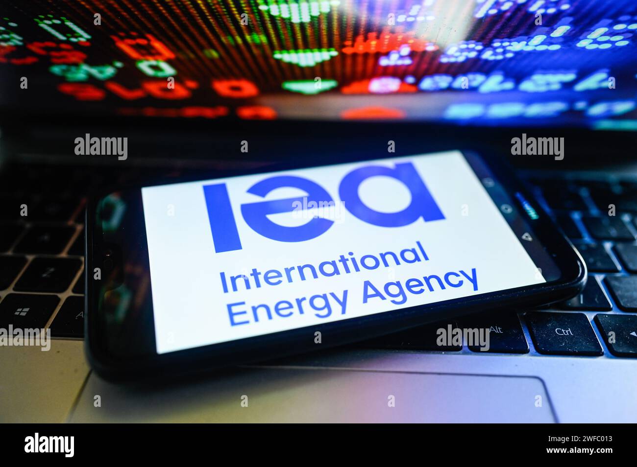 International energy agency logo hi-res stock photography and images ...
