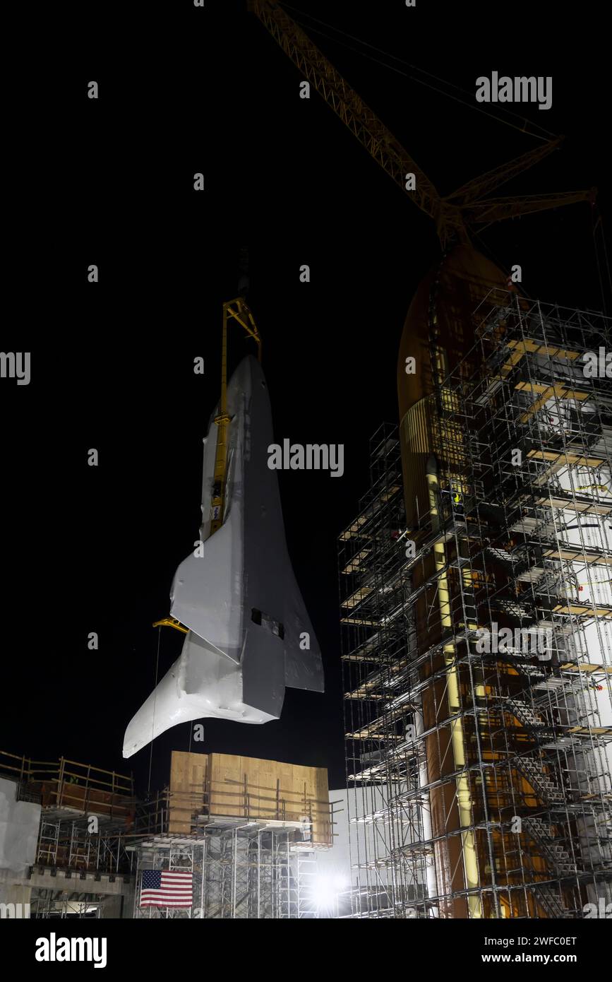 Los Angeles, USA. 30th Jan, 2024. Space Shuttle Endeavour being lifted ...