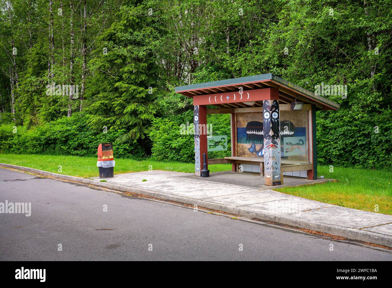 Bus stop with Quileute tribe mural in La Push, Washington Stock Photo ...