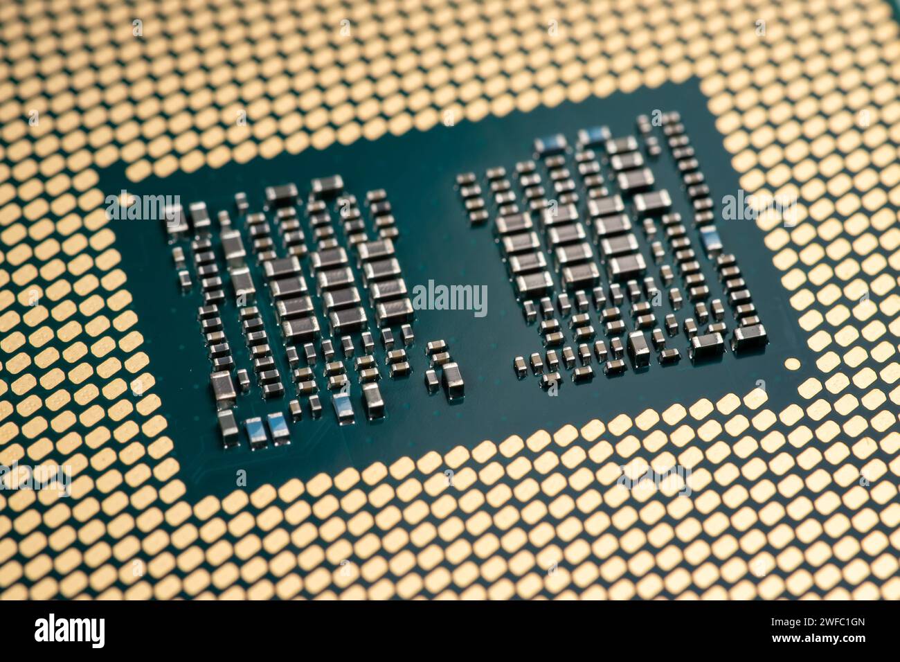 Gold pins hi-res stock photography and images - Alamy