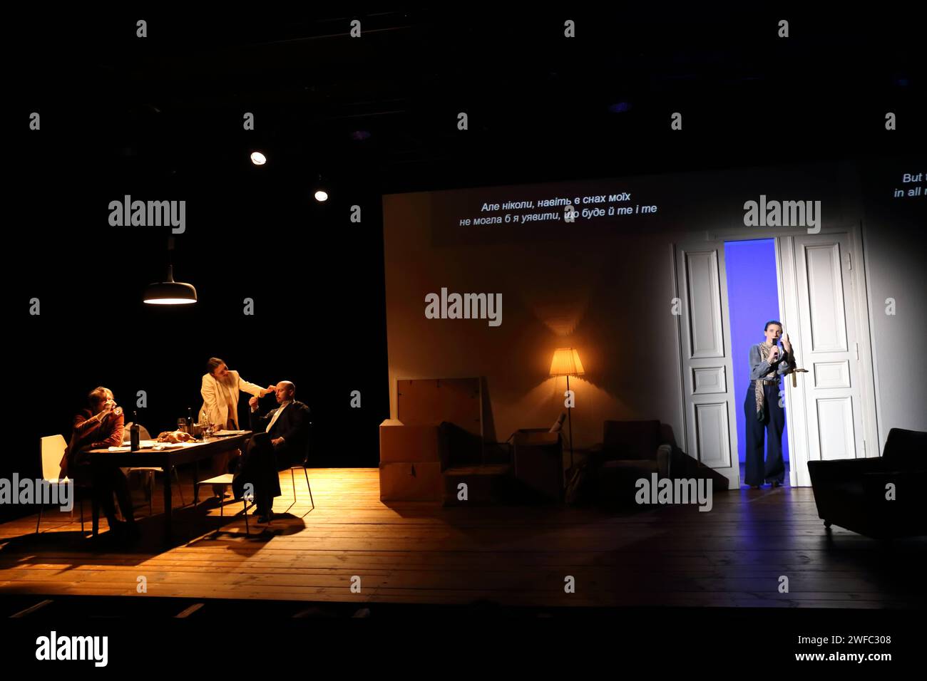 Yurii Radionov als Orest, Maryna Klimova als Anastasiia, David Ruland ...