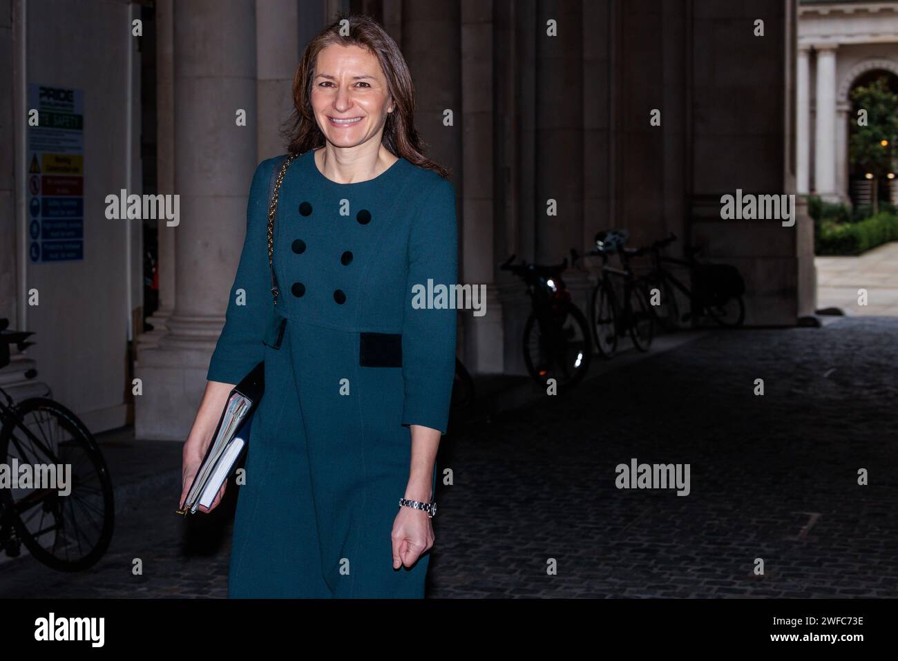 The rt hon lucy frazer kc mp hi-res stock photography and images - Alamy