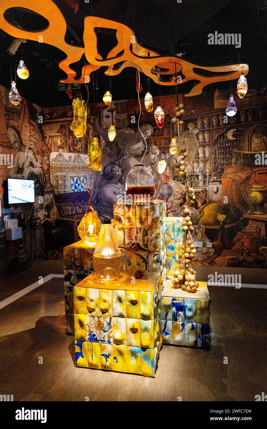 Renaissance beauty products hi-res stock photography and images - Alamy