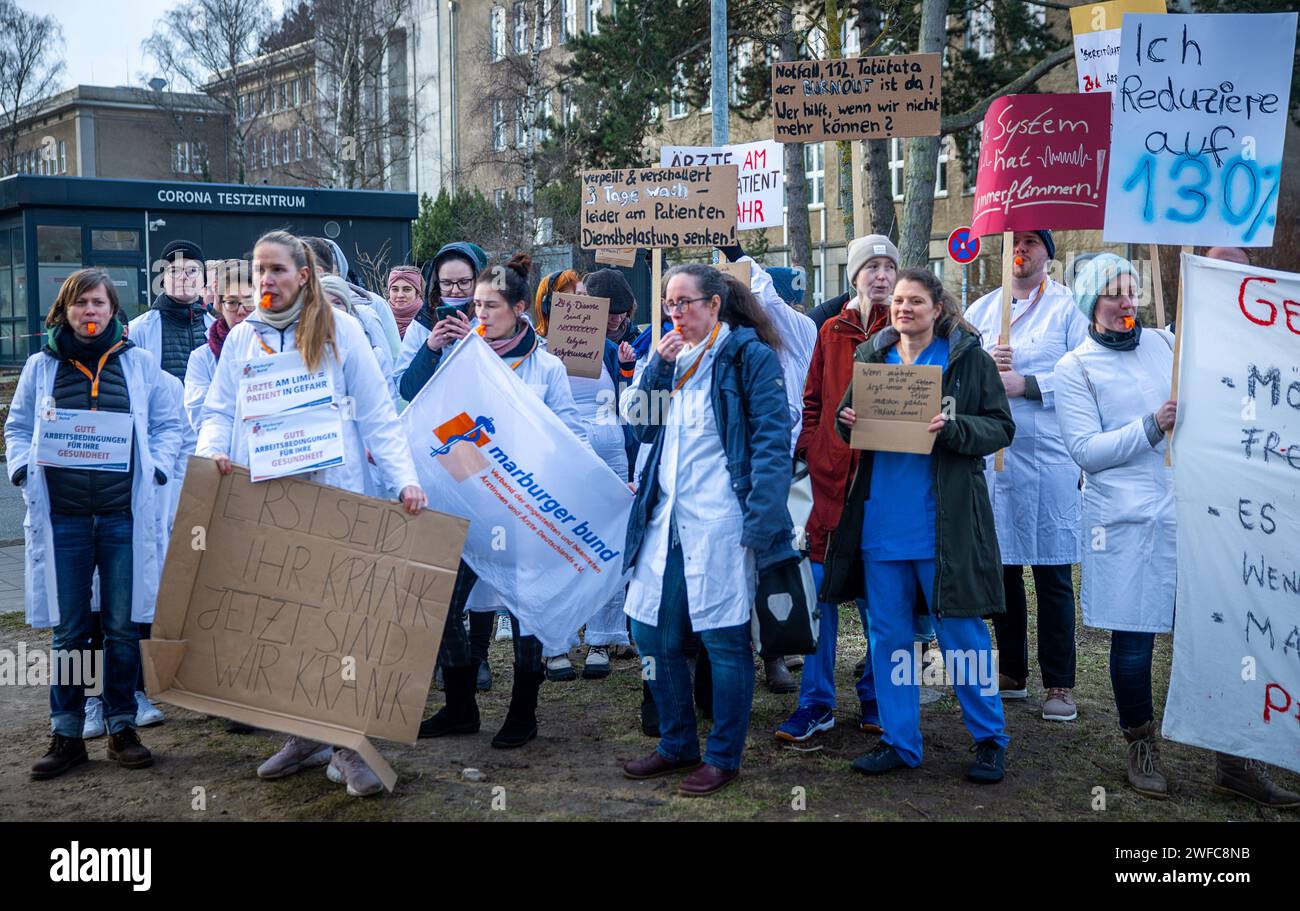 Rostock, Germany. 30th Jan, 2024. Doctors at Rostock University Medical ...
