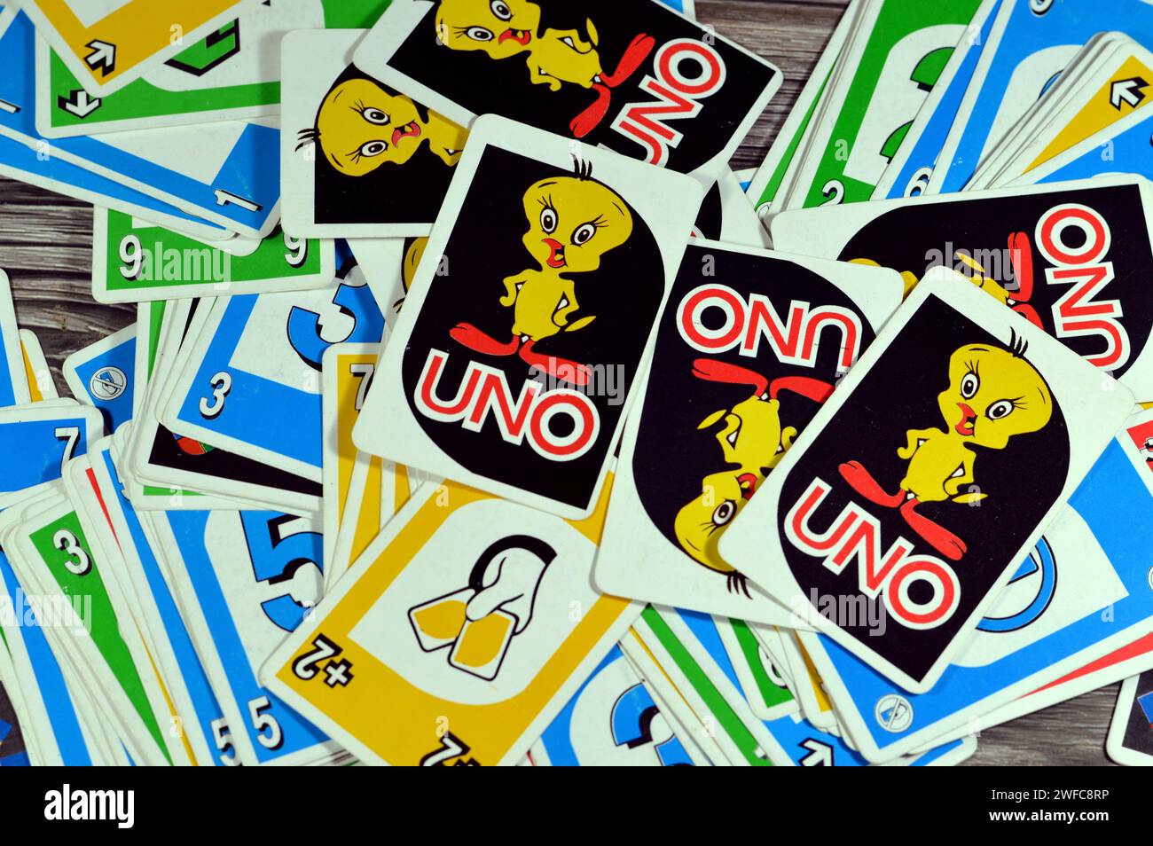 Uno card logo hi-res stock photography and images - Alamy
