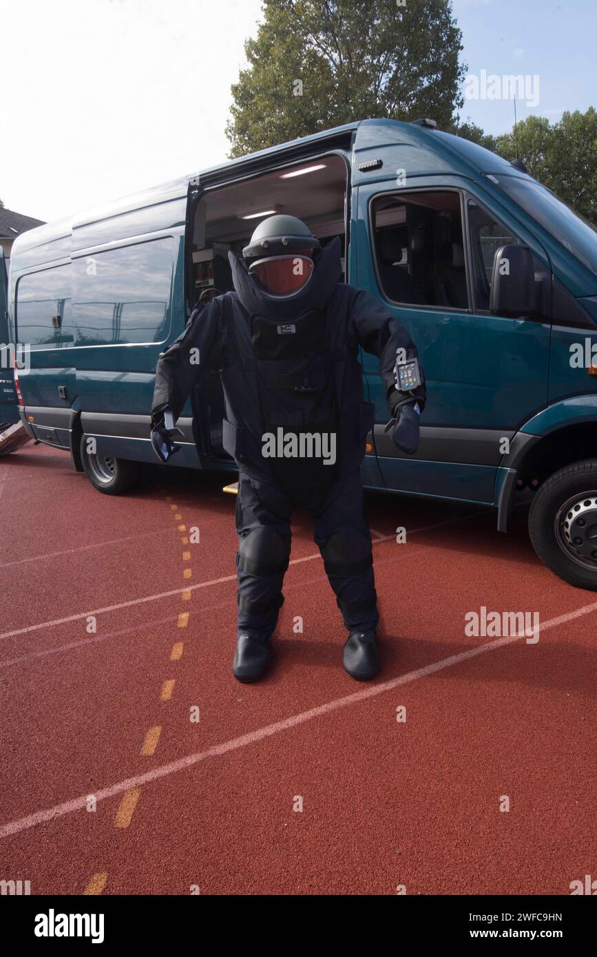 Aerial mine bomb hi-res stock photography and images - Alamy