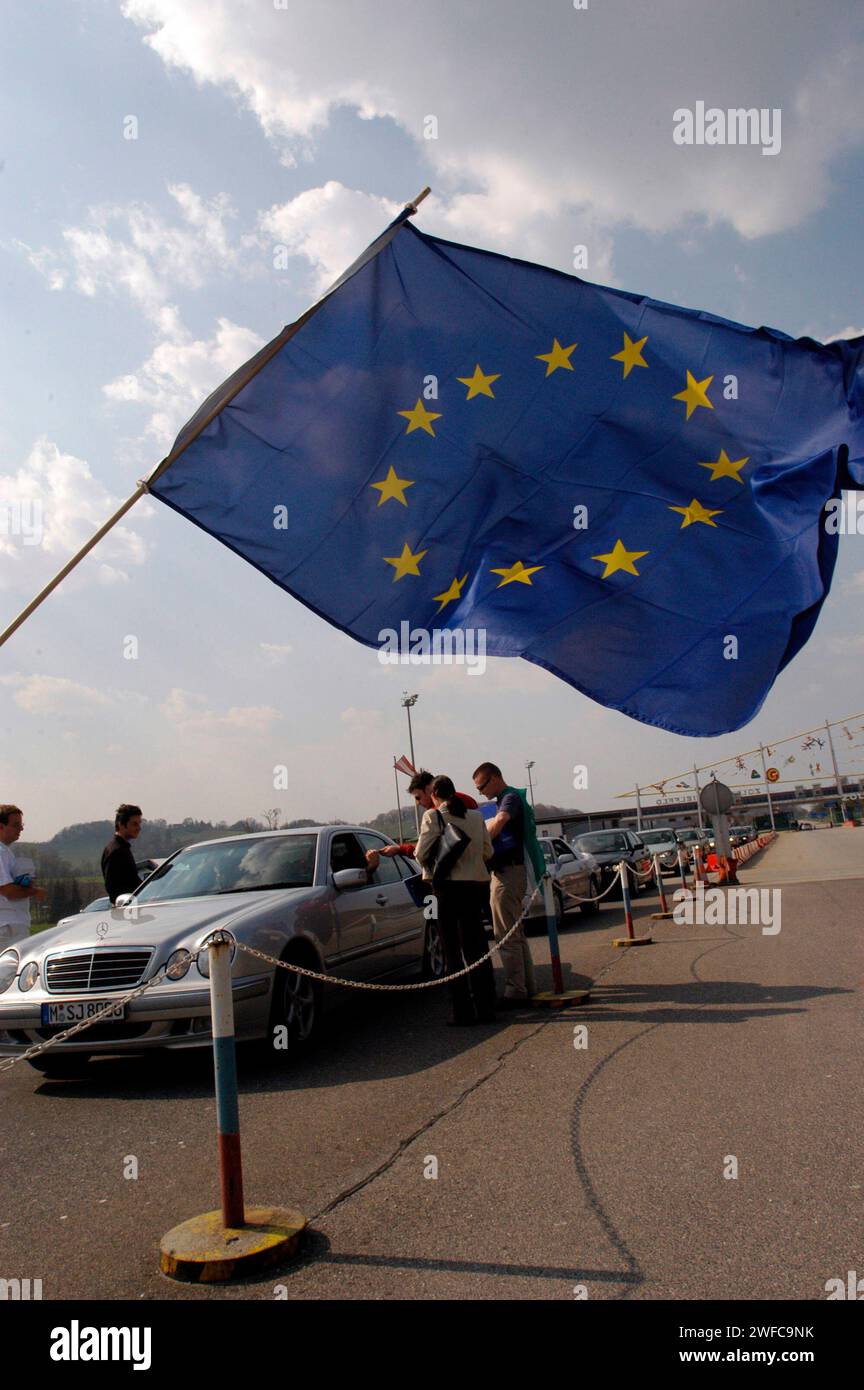 Europeans without borders hi-res stock photography and images - Alamy