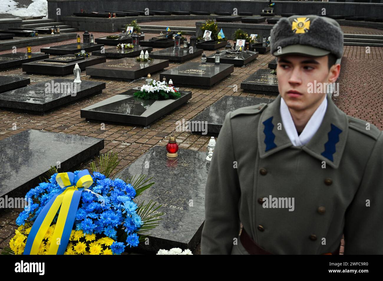 Military honour guard stands hi-res stock photography and images - Alamy