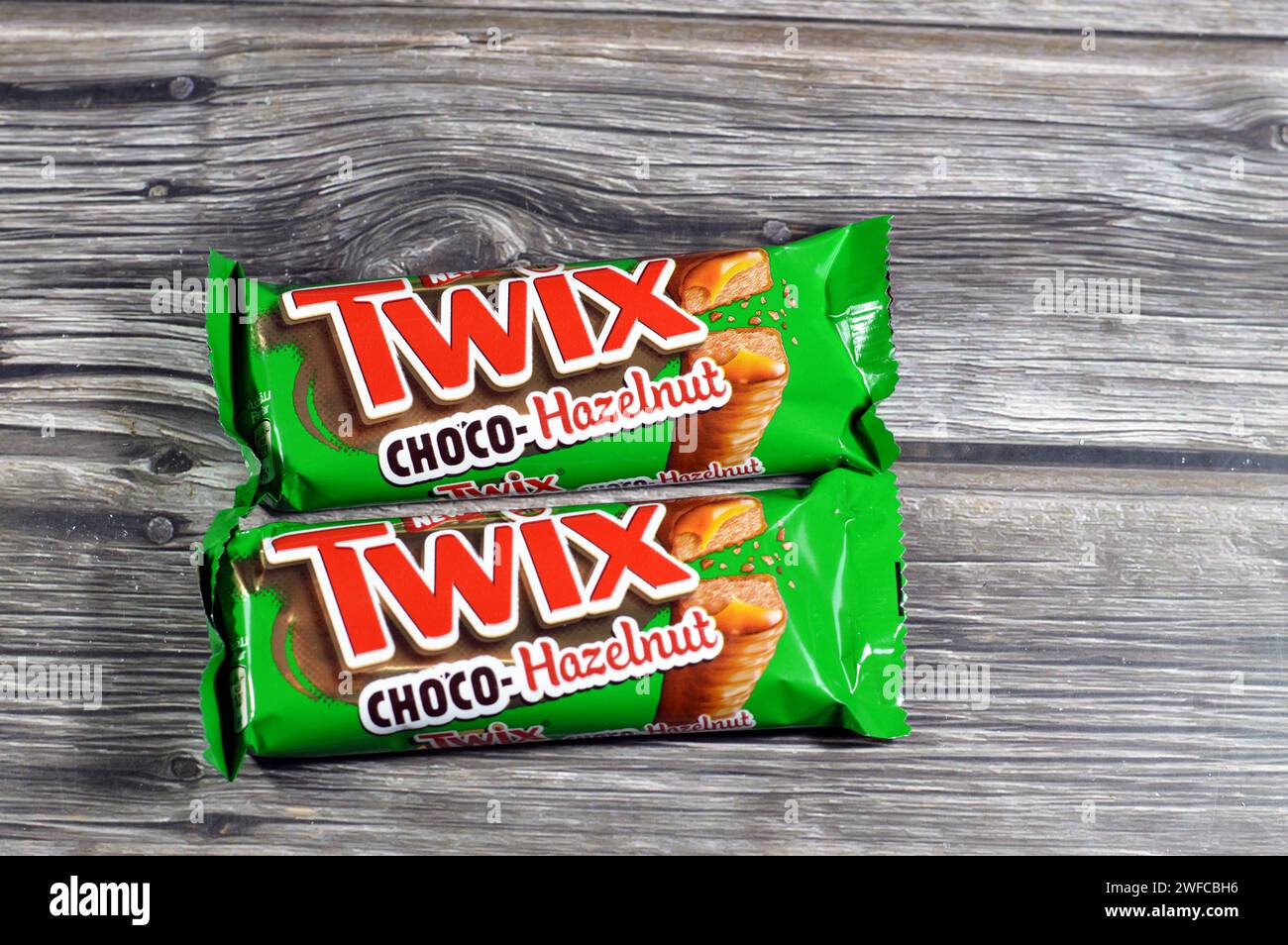 Twix chocolate 2024 hi-res stock photography and images - Alamy