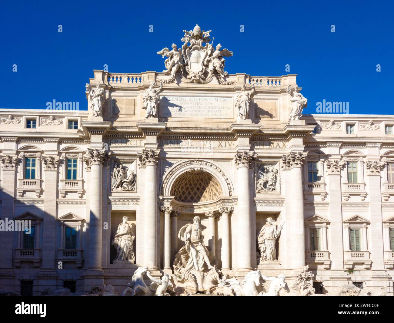 Palazzo Poli and Trevi Fountain (Rome/Italy Stock Photo - Alamy