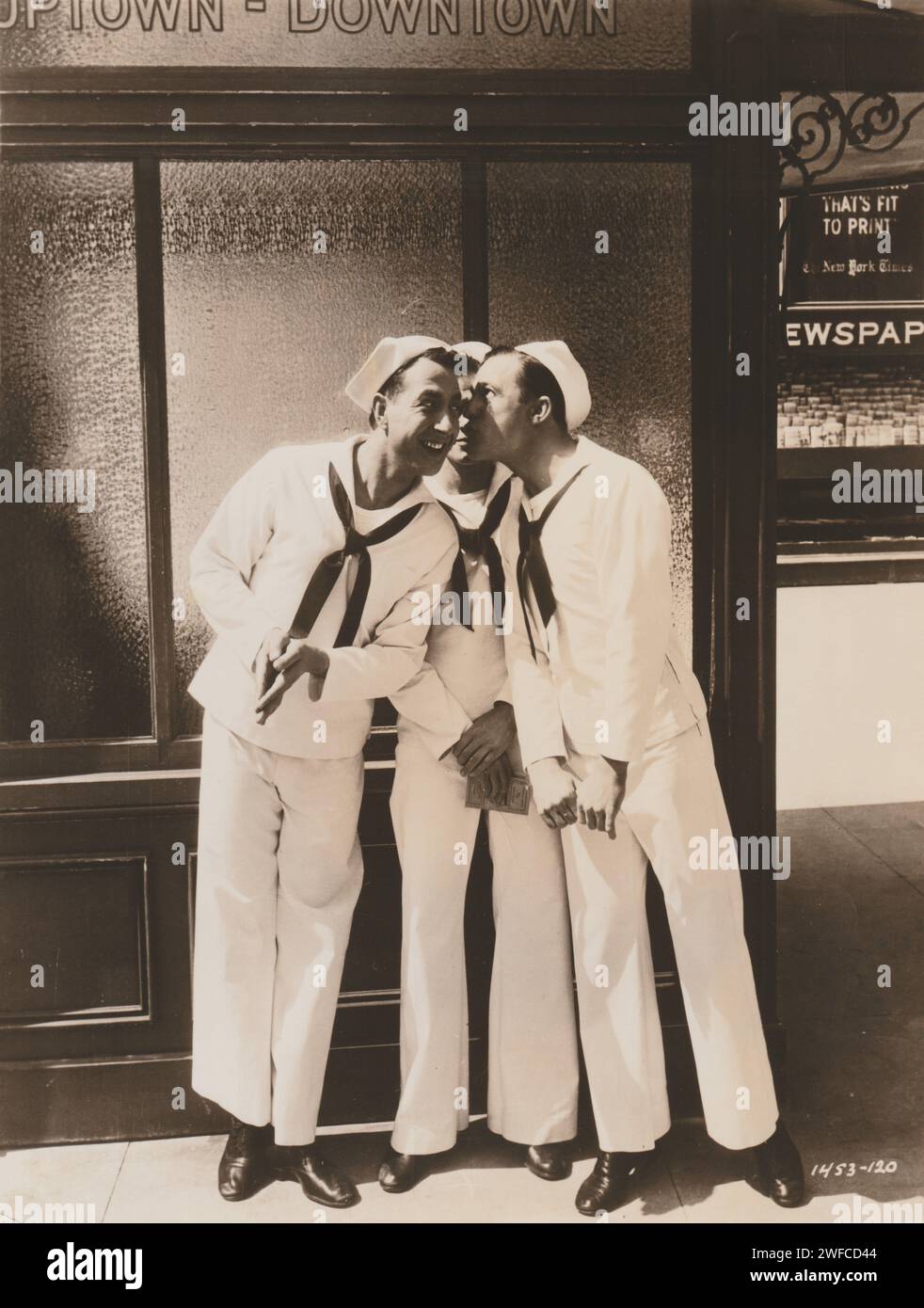 On the Town (MGM, 1949). Gene Kelly, Frank Sinatra, and Jules Munshin ... On the Town (MGM, 1949). Gene Kelly, Frank Sinatra, and Jules Munshin ...
