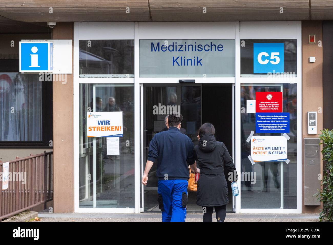 Demonstration posters hi-res stock photography and images - Alamy