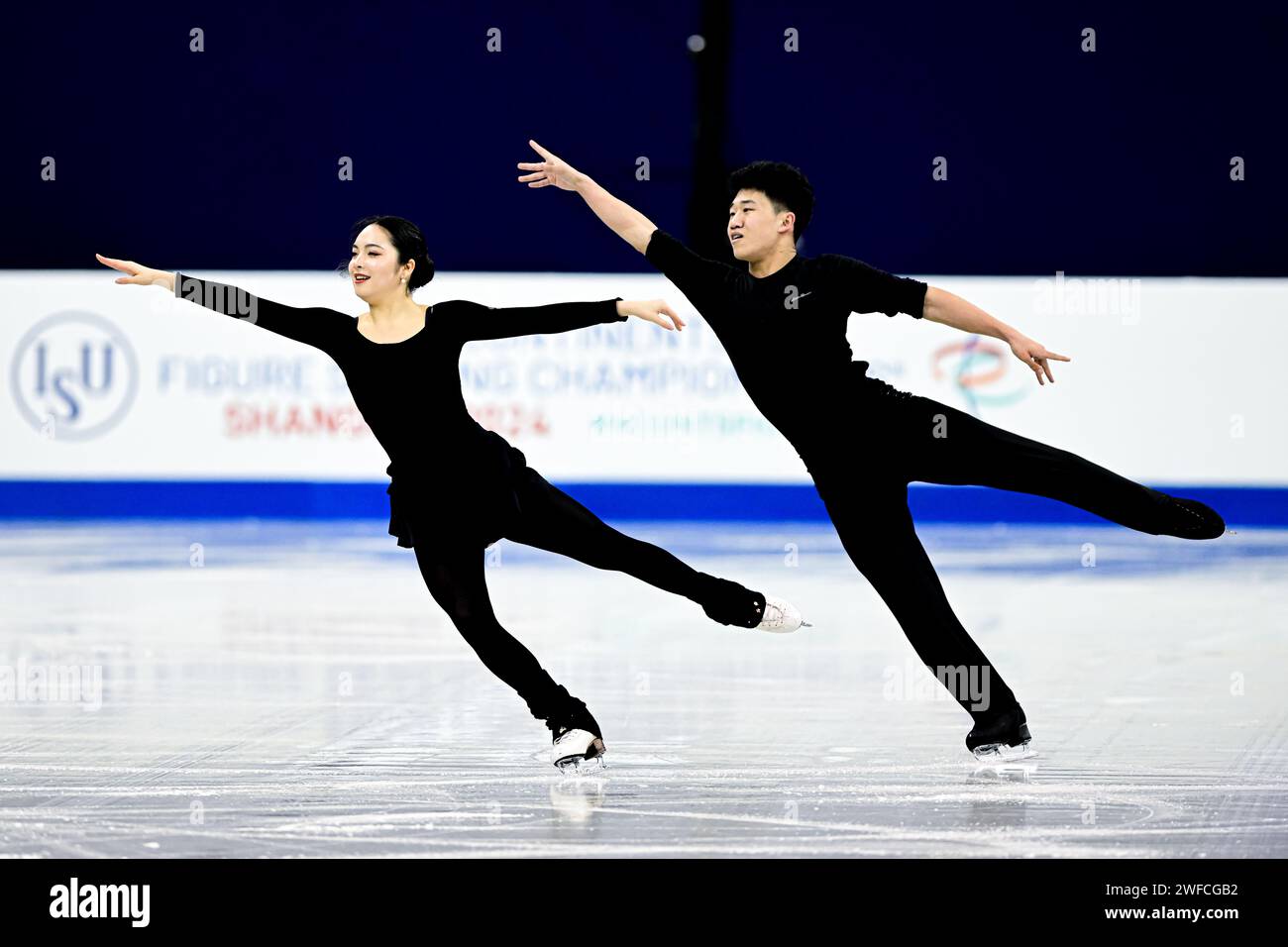 Shanghai, China. 30th Jan, 2024. Hannah LIM & Ye QUAN (KOR), during Ice ...