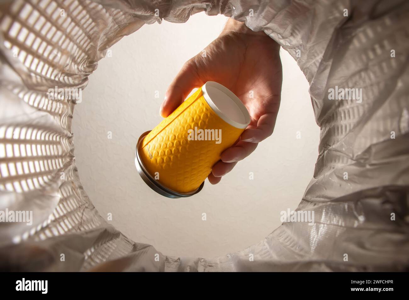 Inside a trash can hi-res stock photography and images - Alamy