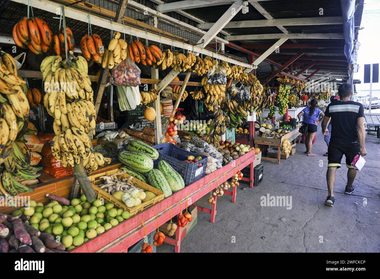 Fruit stall in street market hi-res stock photography and images - Alamy